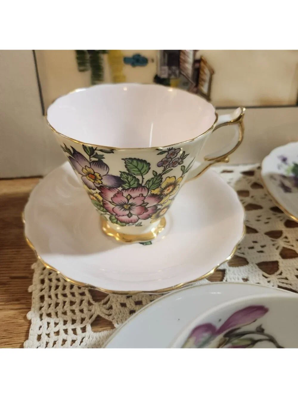 Vintage | Dining | Purples Pinks Mismatched China Tea Cups Saucers Tea ...